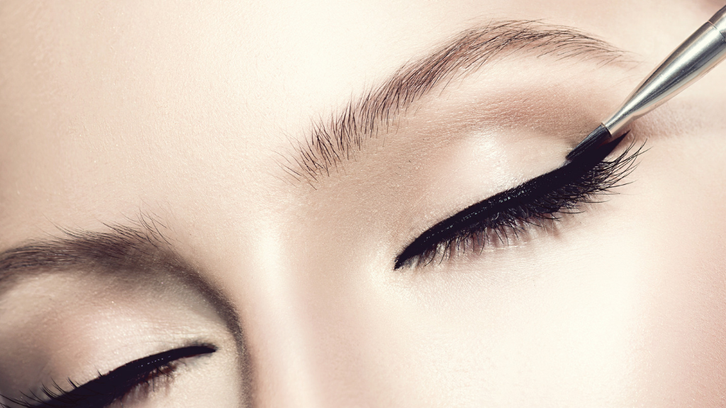 Make Your Eye Bold And Beautiful With Eye Makeup Products Supplier ...
